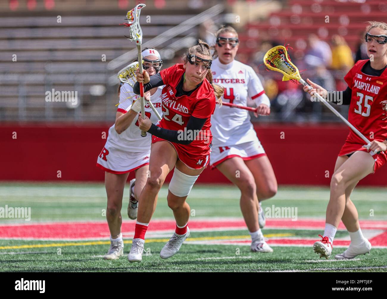 Insidelacrosse hi-res stock photography and images - Alamy