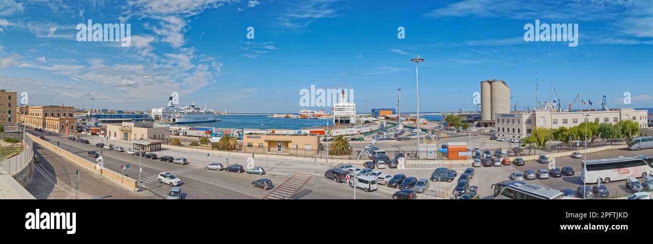 Anchored ferries in the port of Bari Italy Stock Photo - Alamy