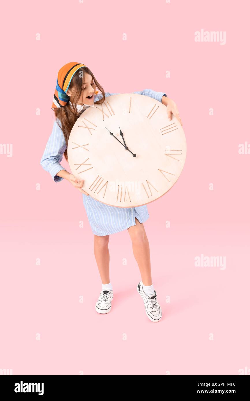 Analog clock child hi-res stock photography and images - Alamy