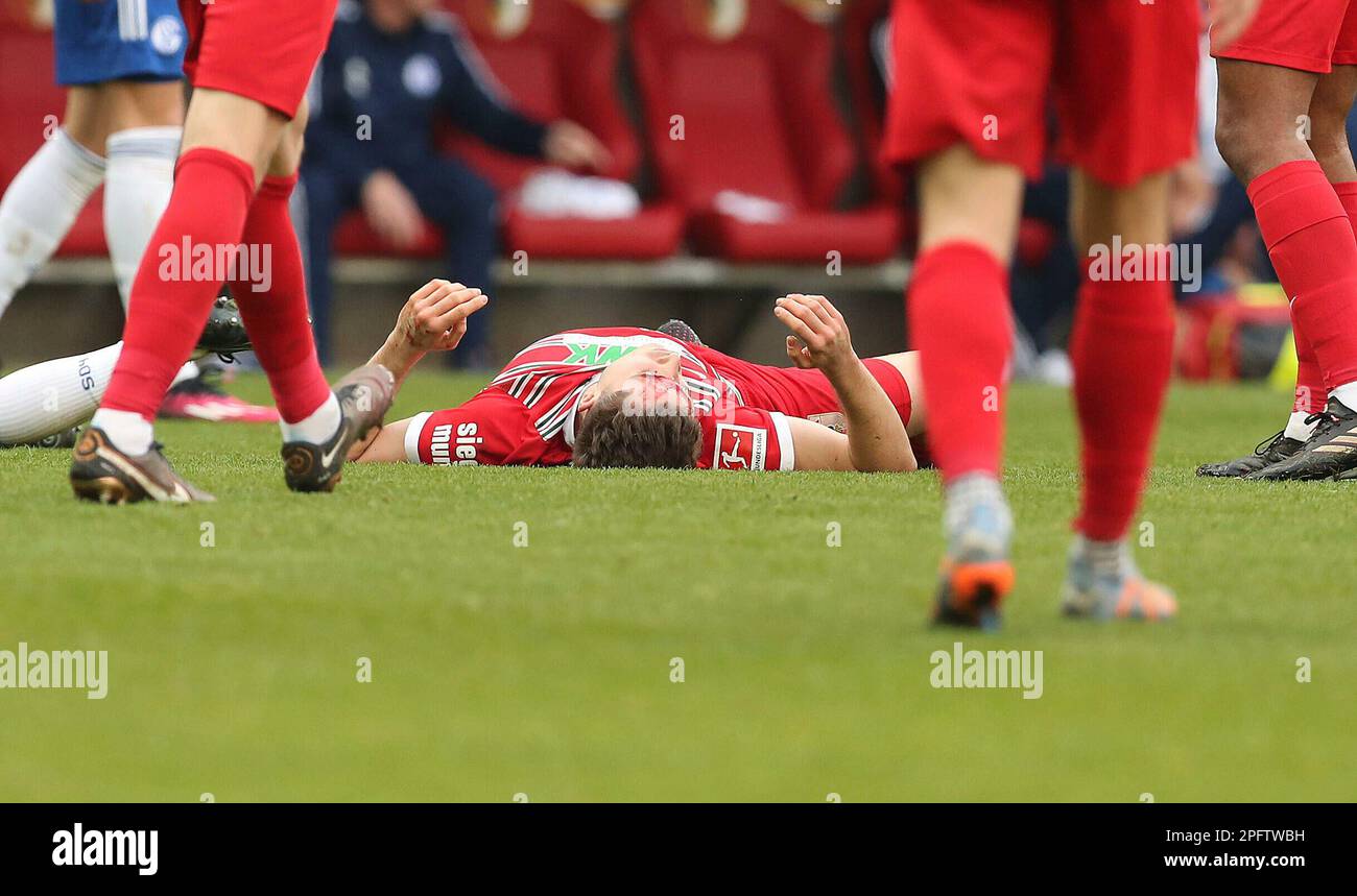 Soccer football blood bleeding 2022 hi-res stock photography and images ...