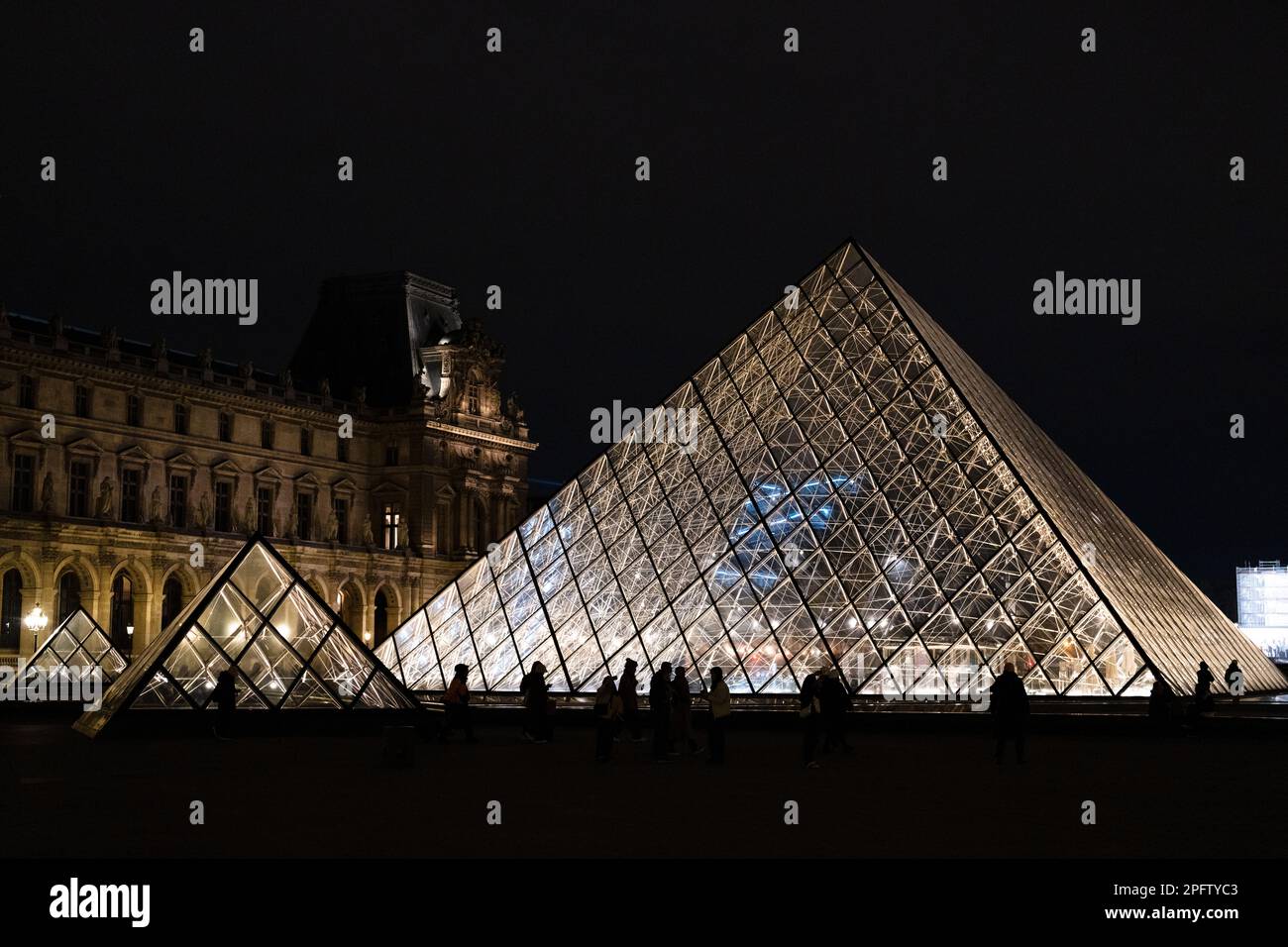 Small louvre pyramids hi-res stock photography and images - Alamy