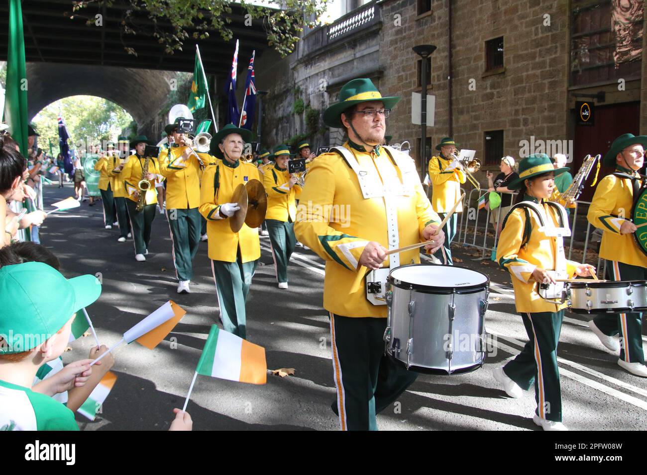 Golden kangaroos marching band hi-res stock photography and images - Alamy