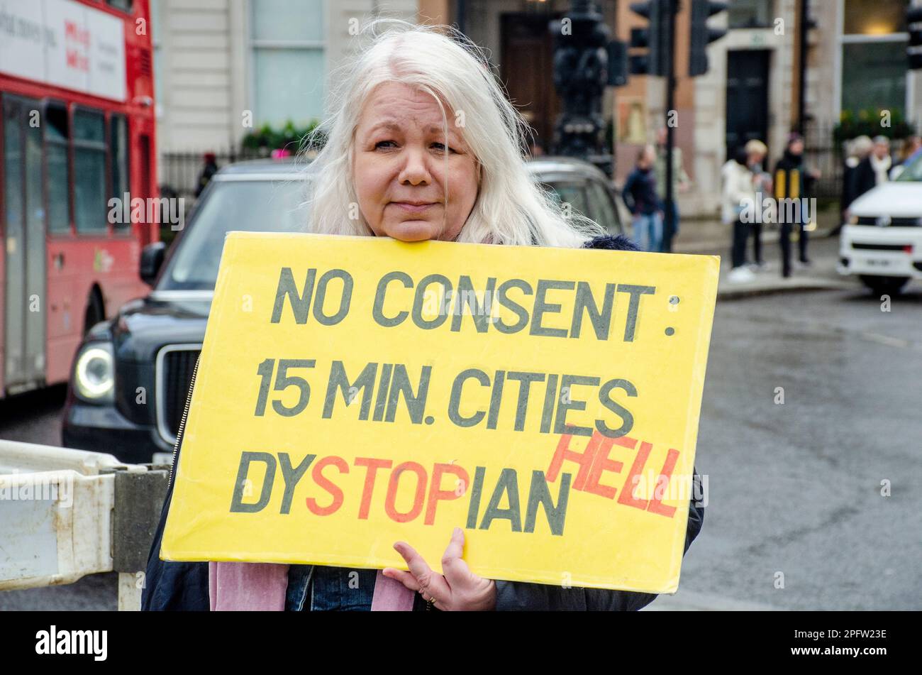 Ulez expansion protest hi-res stock photography and images - Alamy