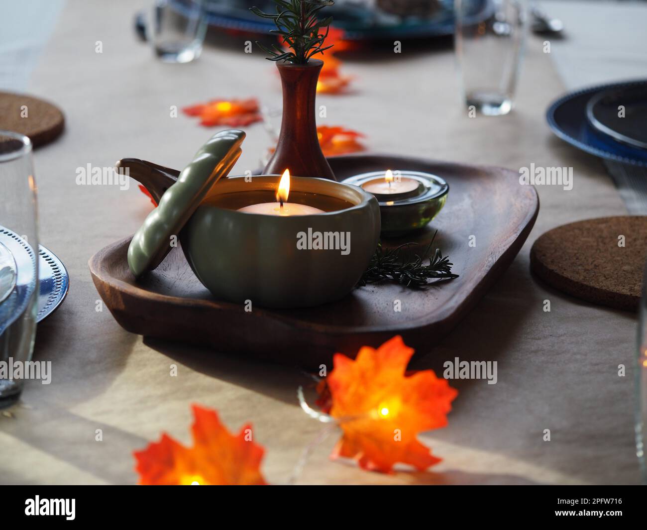 Beautiful table setting natural hi-res stock photography and images - Alamy