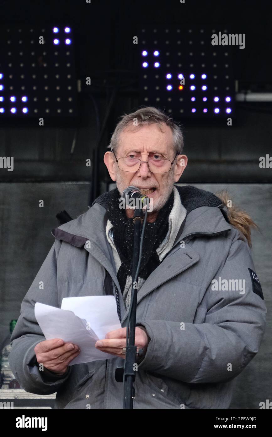 Michael rosen hi-res stock photography and images - Alamy