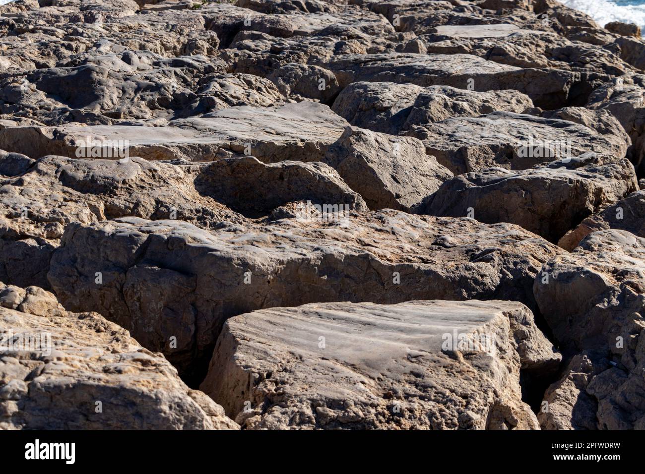 Shadows light on rocks hi-res stock photography and images - Alamy
