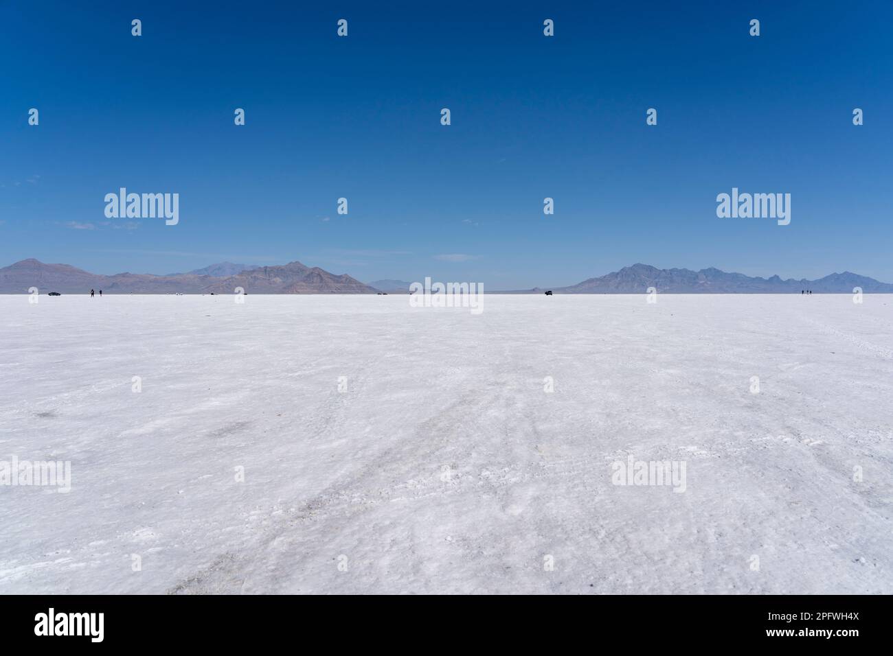 Tire bonneville salt flats hi-res stock photography and images - Alamy