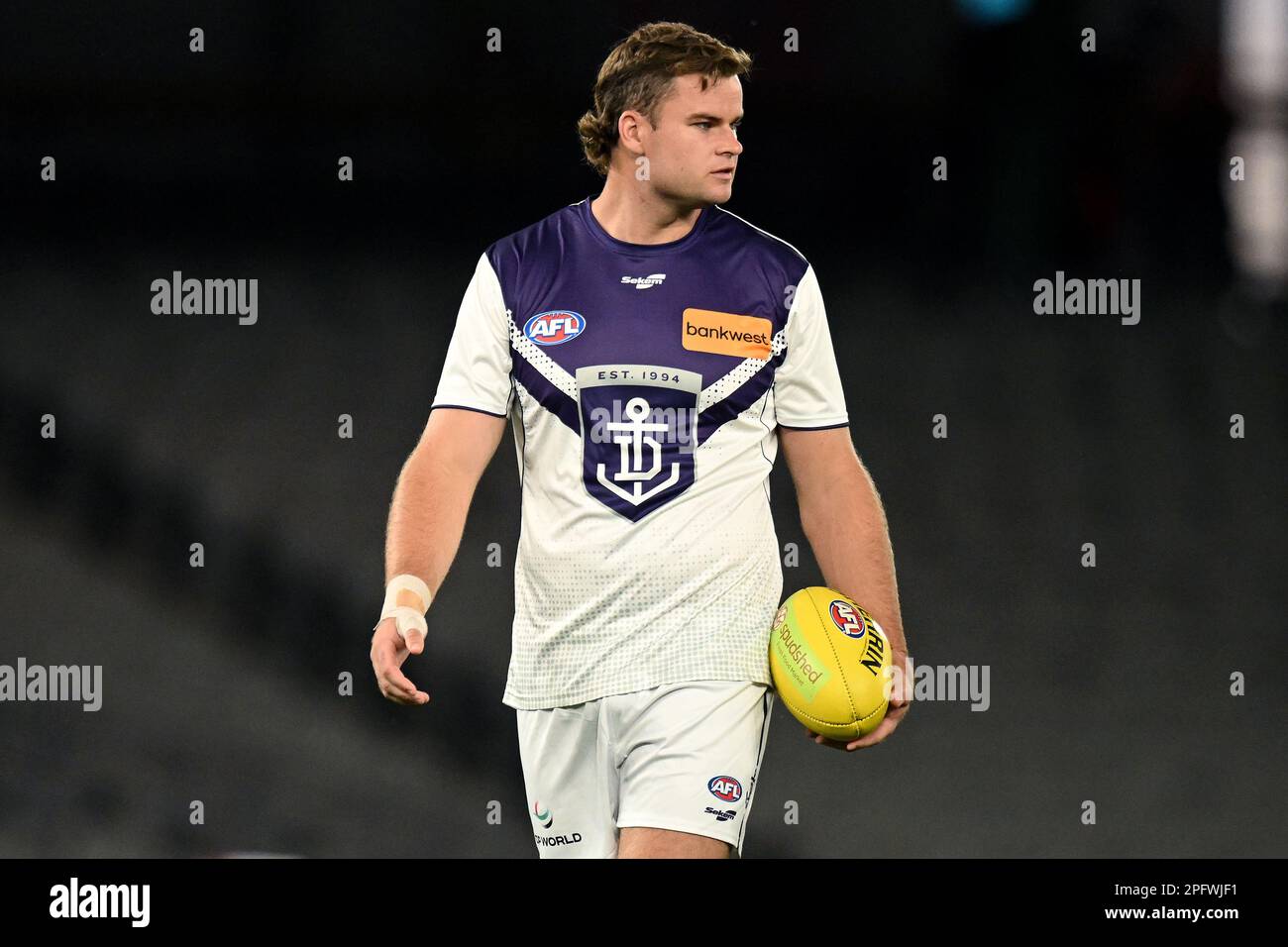 Sean Darcy of the Dockers warms up during the AFL Round 1 match between ...