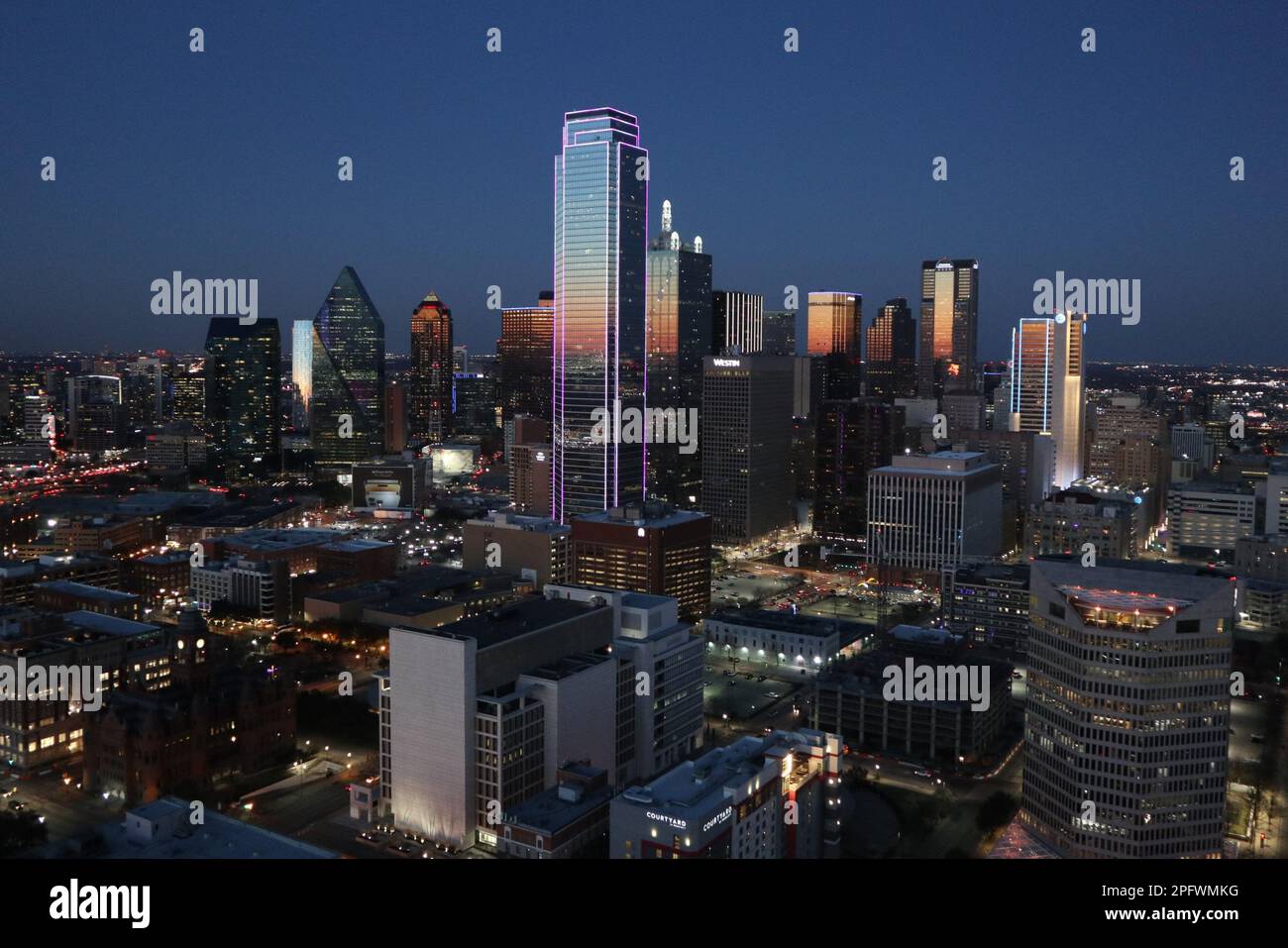 Fort worth convention center skyline hi-res stock photography and ...