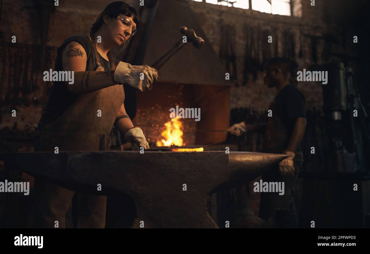 Hot woman mechanic hi-res stock photography and images - Alamy