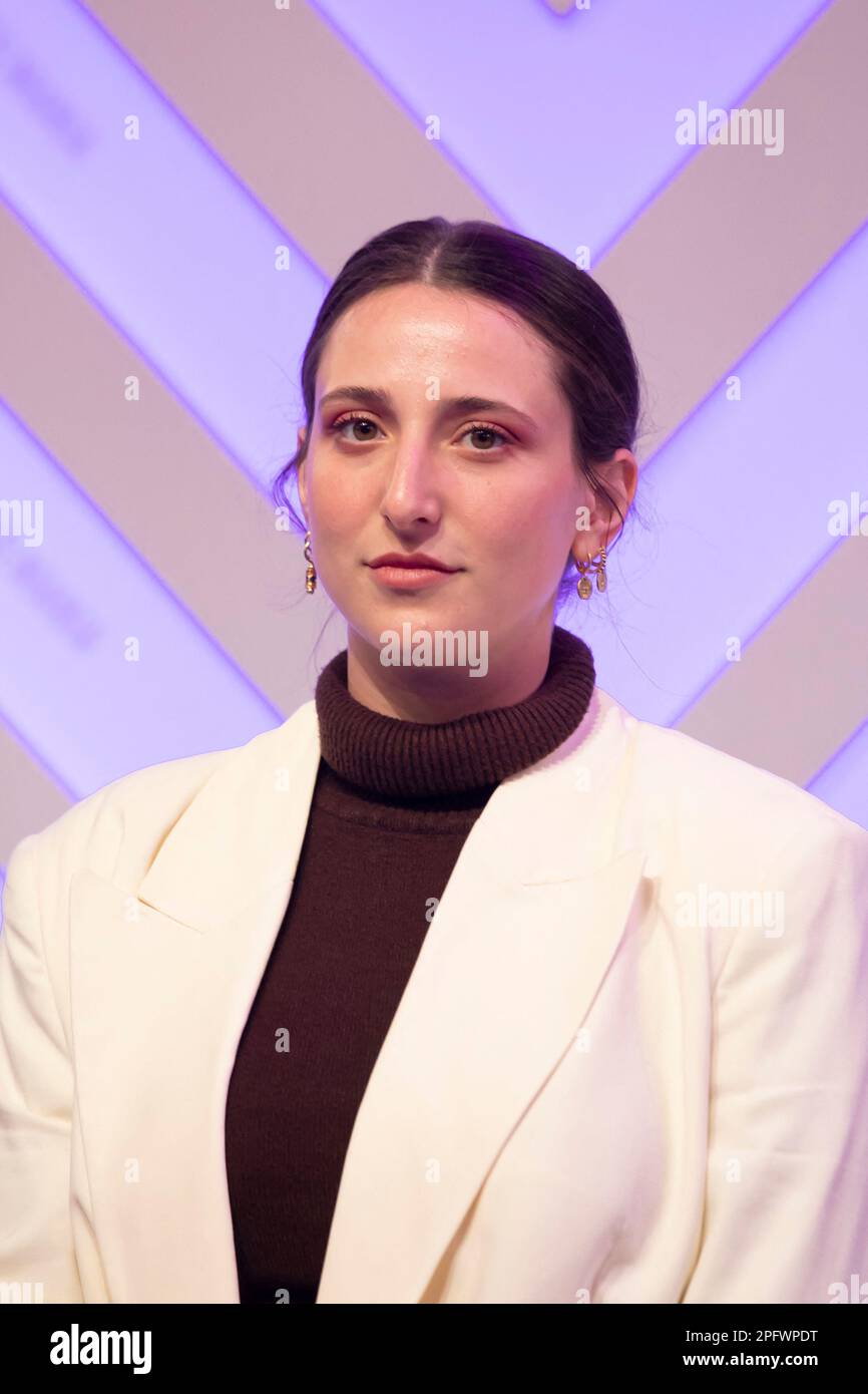 Alona saar hi-res stock photography and images - Alamy