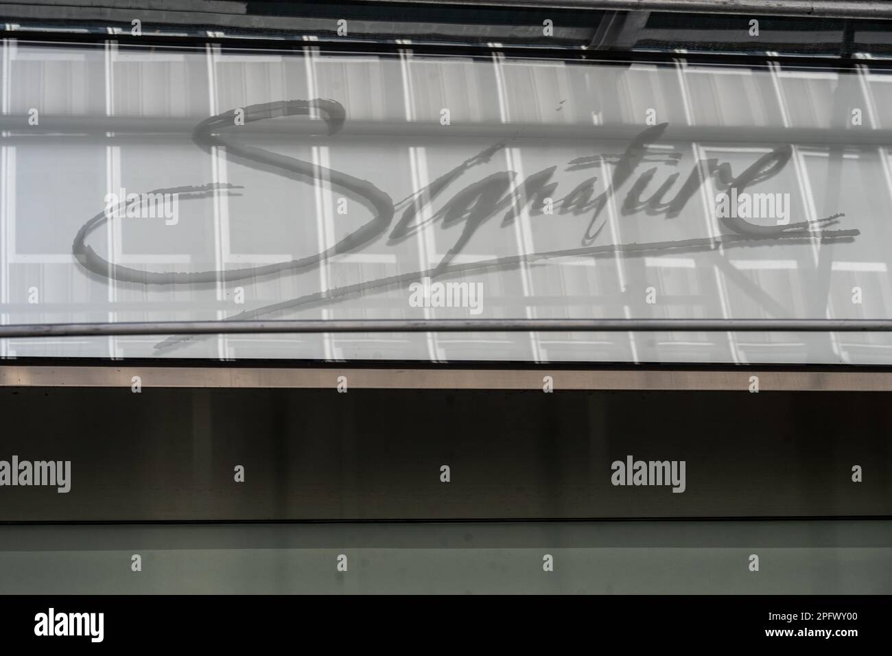 New York, United States. 18th Mar, 2023. View of Signature Bank branch ...
