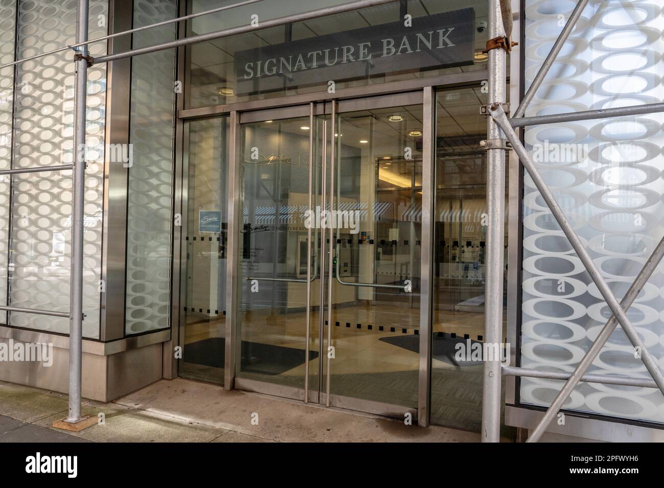 New York, United States. 18th Mar, 2023. View of Signature Bank branch ...