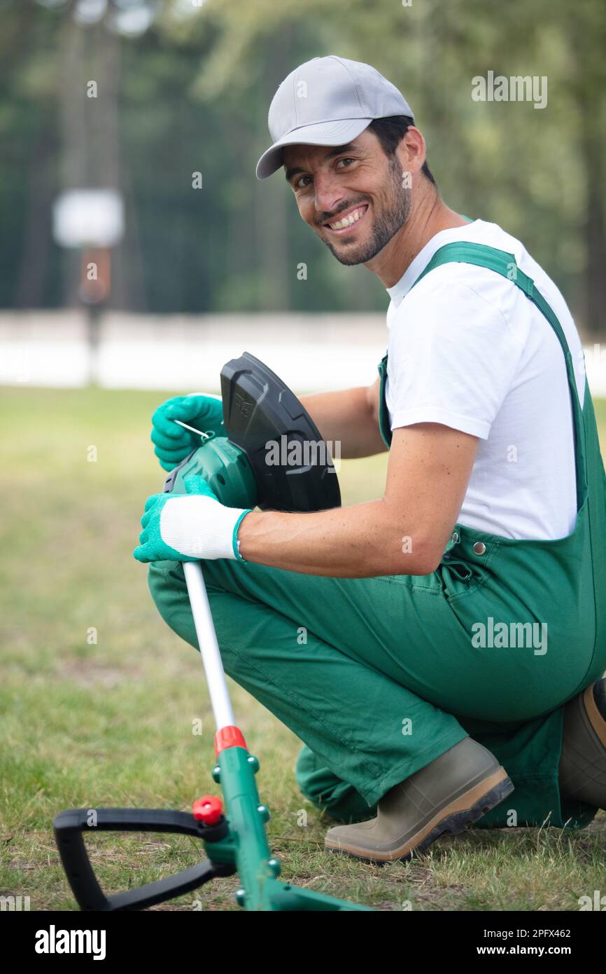 Installator hi-res stock photography and images - Alamy