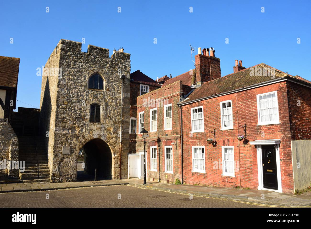 Westgate Southampton Old town medieval buildings Stock Photo - Alamy