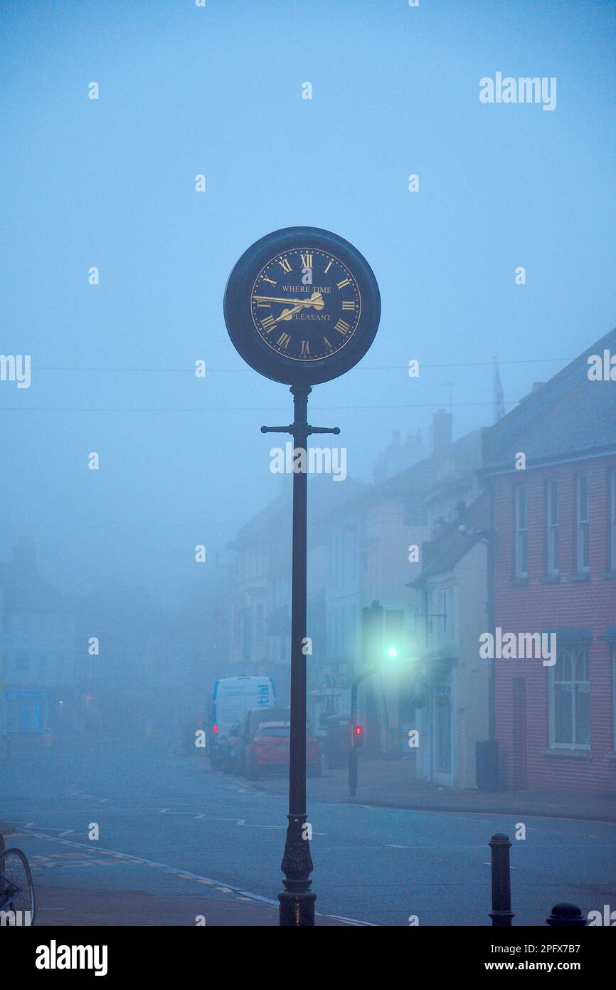 7 45 clock hi-res stock photography and images - Alamy