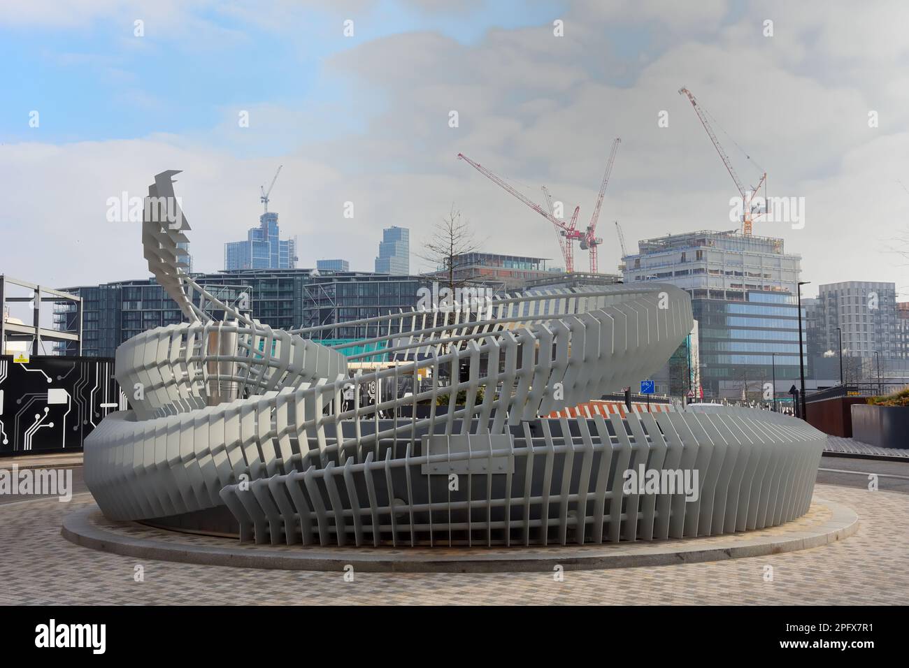 Battersea roundabout sculpture hi-res stock photography and images - Alamy