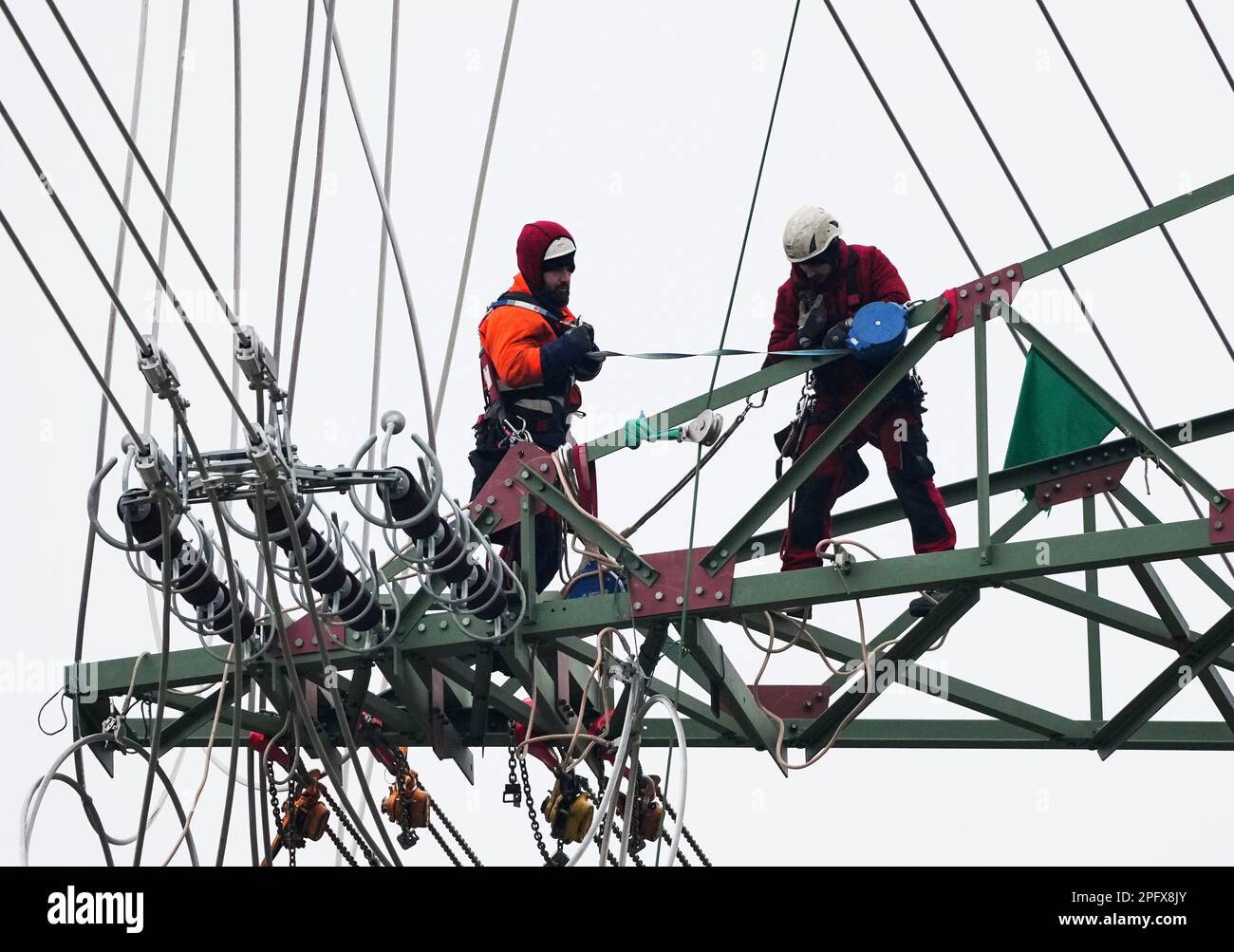 Overhead line truss hi-res stock photography and images - Alamy