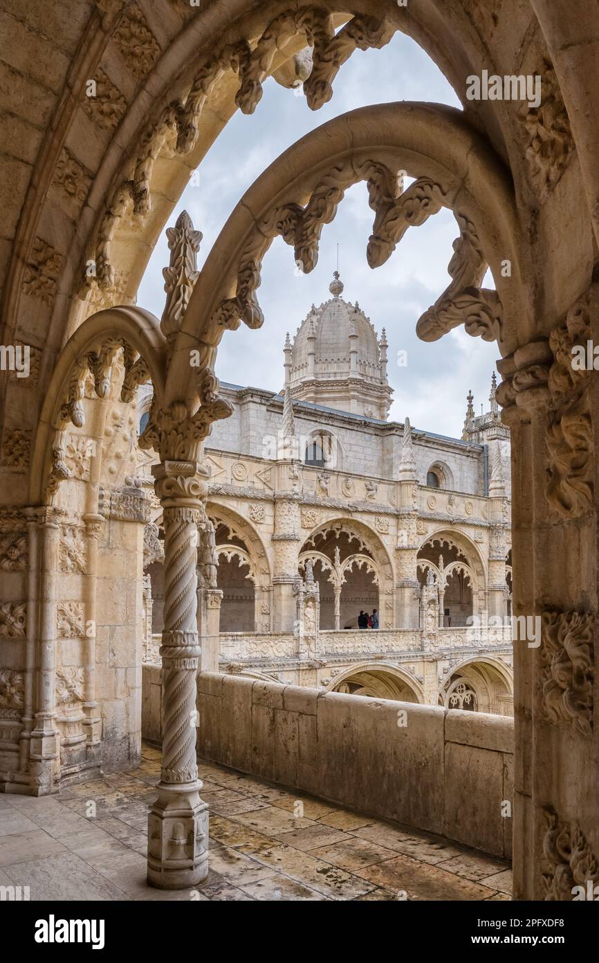 Jeronimos monastery hieronymites monastery hi-res stock photography and ...