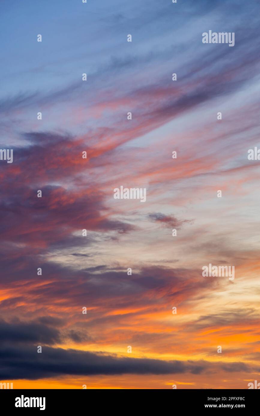 Sunlight striking clouds hi-res stock photography and images - Alamy