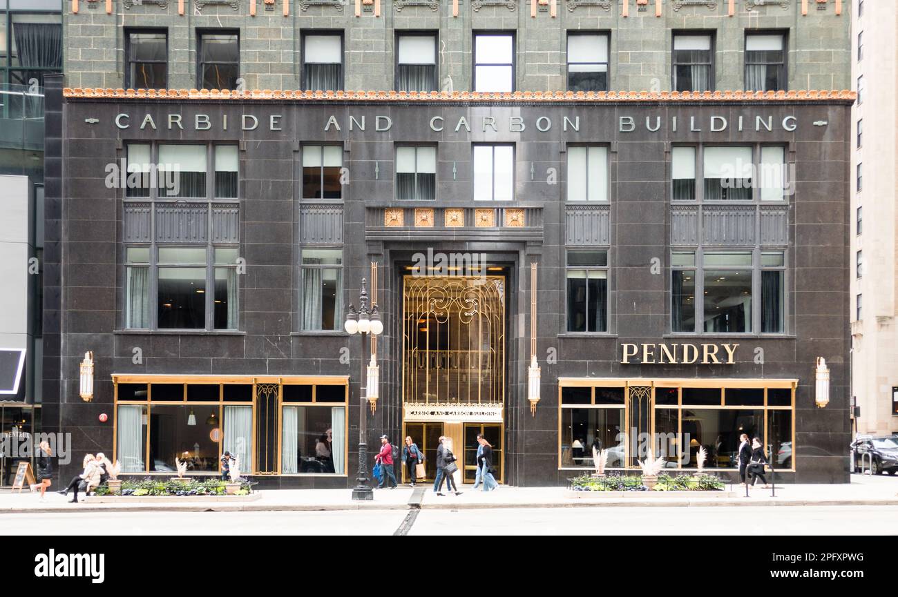 The Carbide and Carbon Building, Chicago, showing exterior, gold trim ...