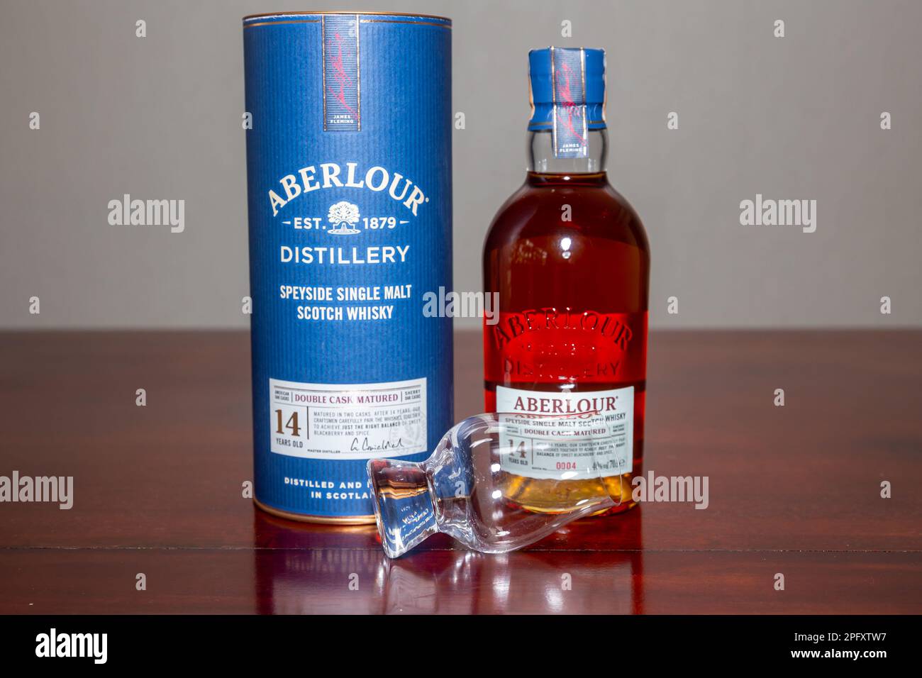 Single Malt Scotch Whisky Arbelour 14 years old with glen cairn glass ...