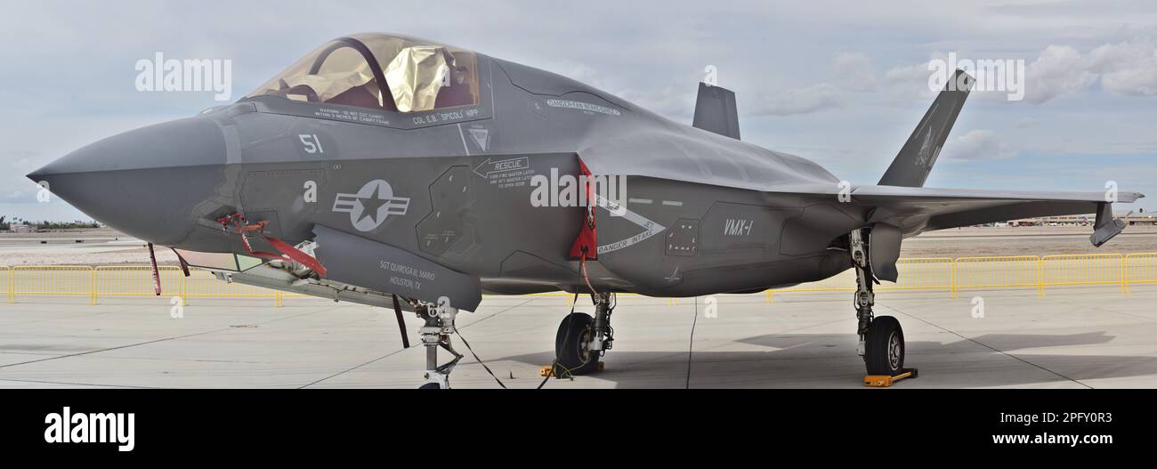 A Marine Corps F-35B Joint Strike Fighter (Lightning II). This STOVL F ...
