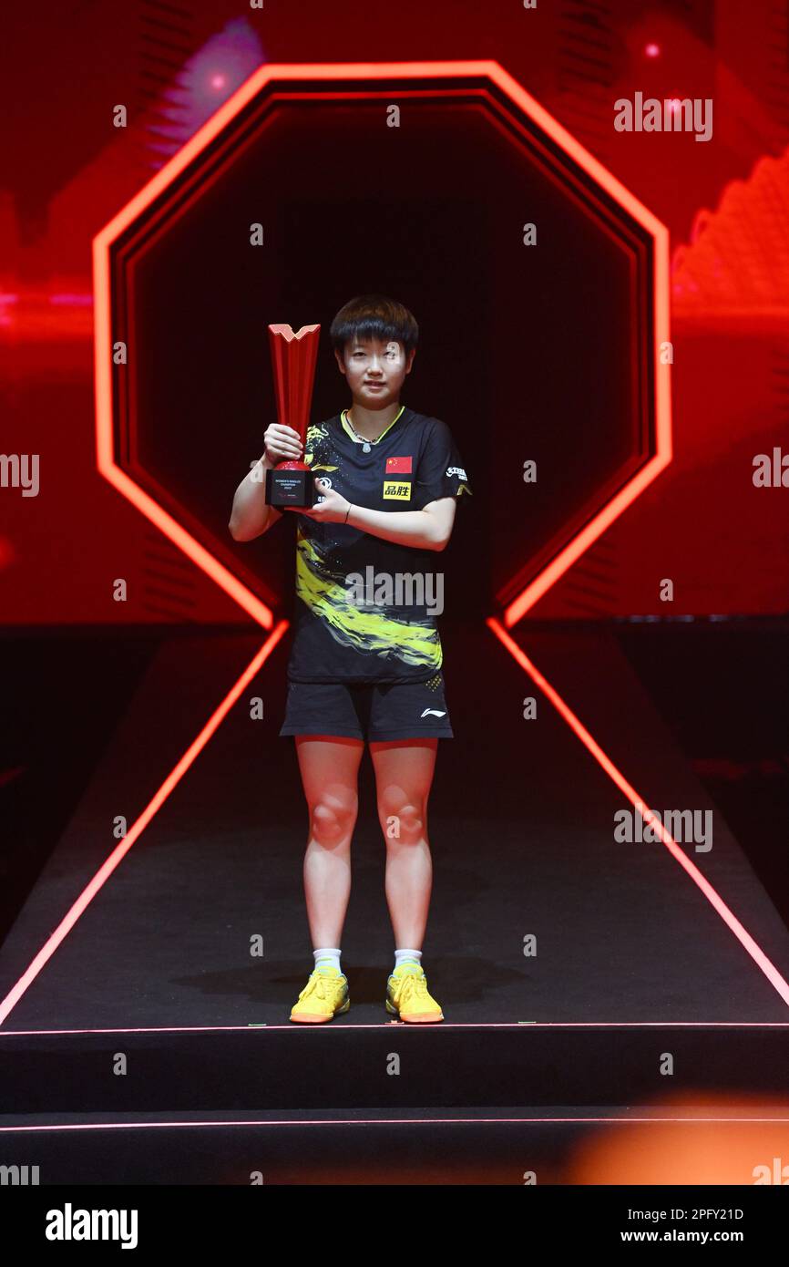 Singapore. 19th Mar, 2023. Winner Sun Yingsha of China poses with the trophy during the awarding ...