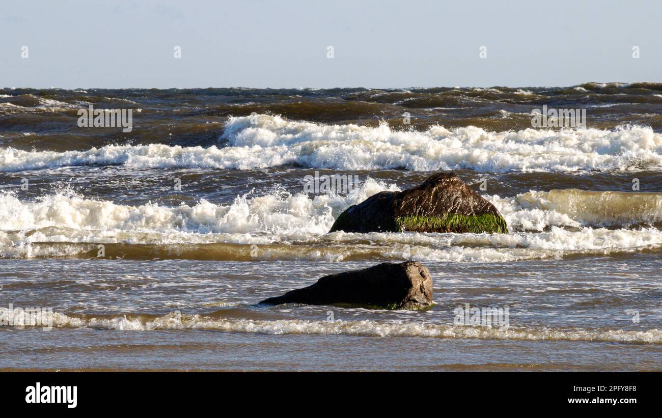 Beautiful white colored stone hi-res stock photography and images - Alamy