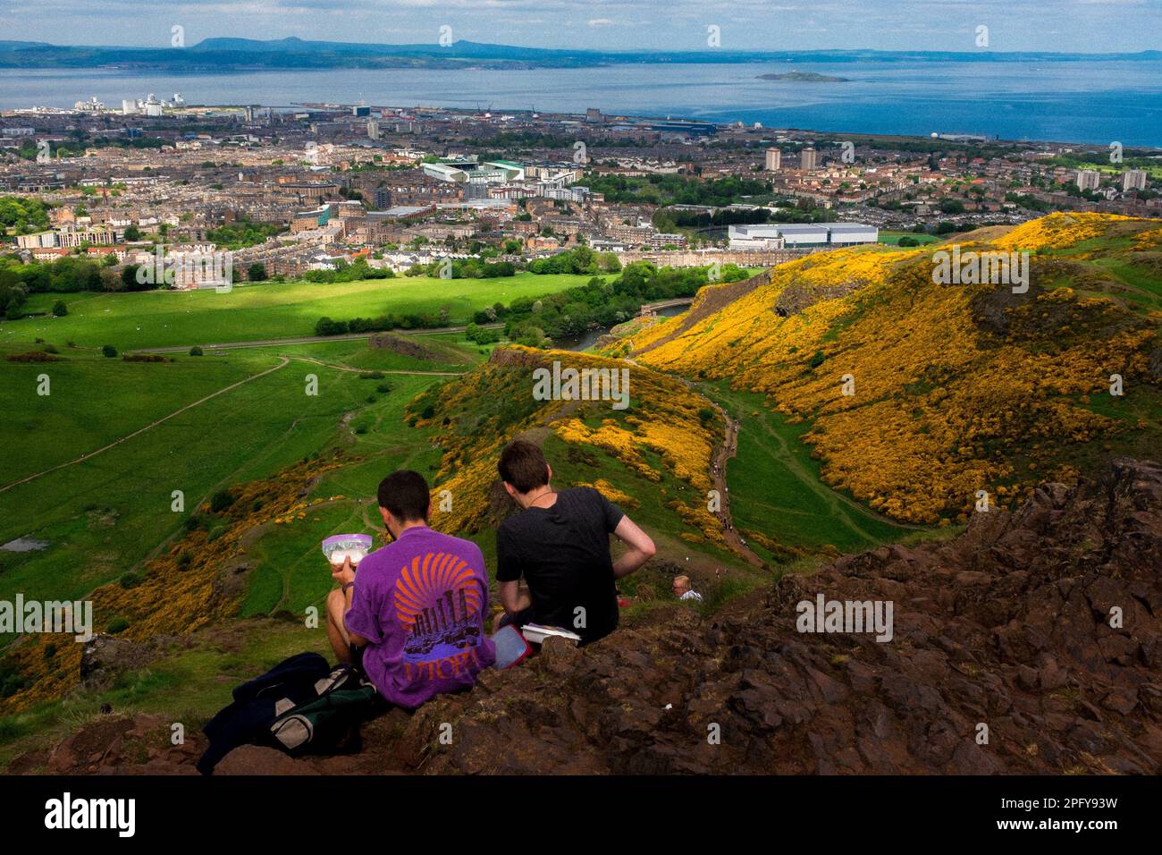Arthur's Seat and Holyrood Park - Historical landmark in Edinburgh ...
