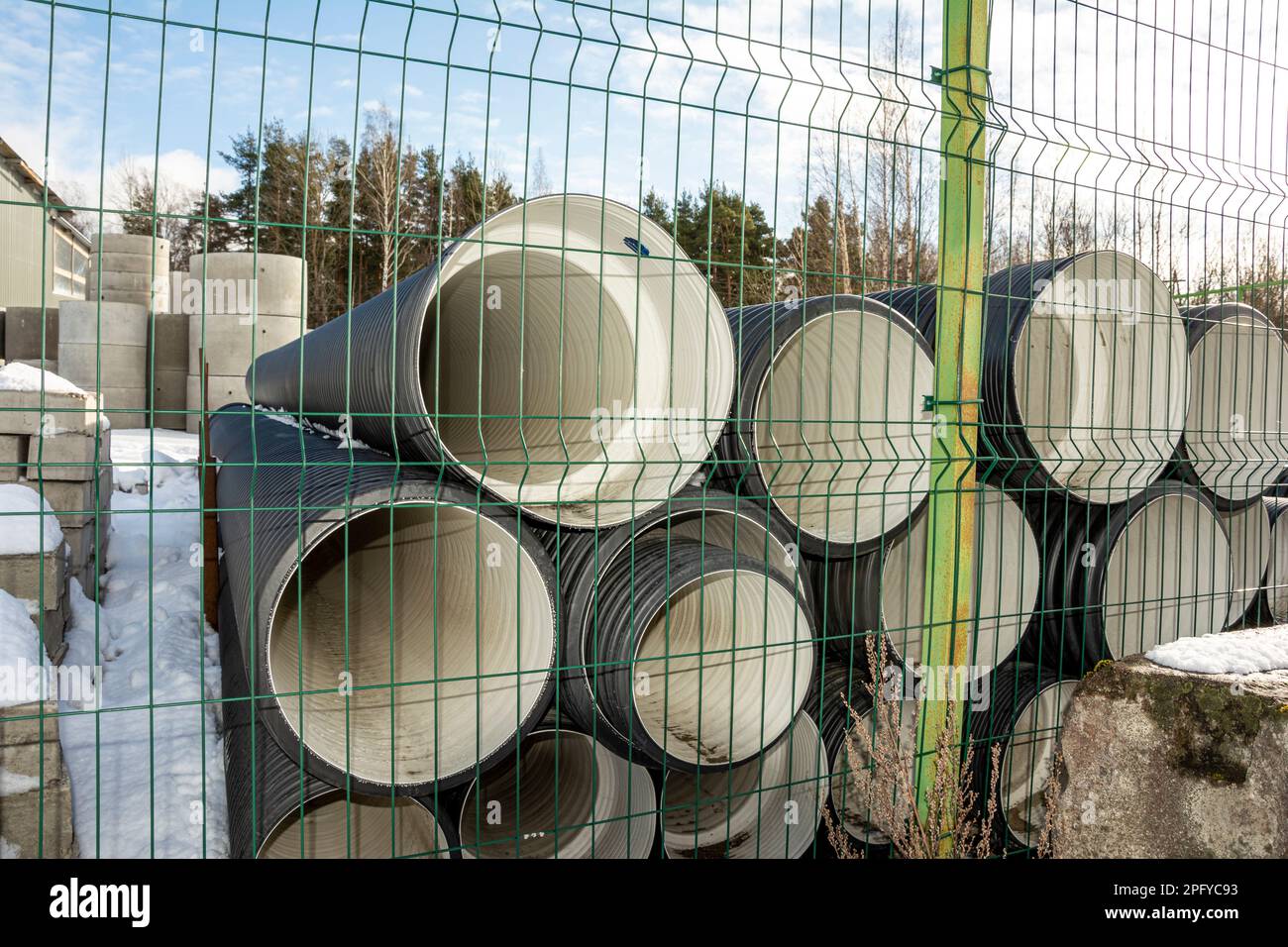 Long large pipe hi-res stock photography and images - Alamy