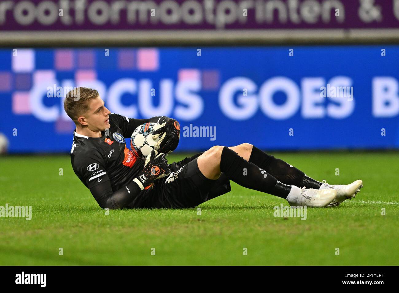 Gent's goalkeeper Paul Nardi pictured during a soccer match between KAA ...