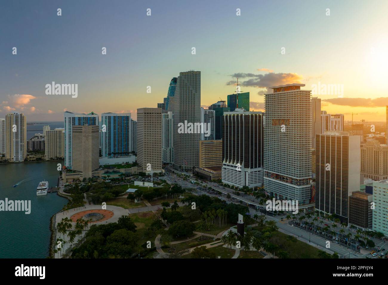 Evening urban landscape of downtown district of Miami Brickell in ...