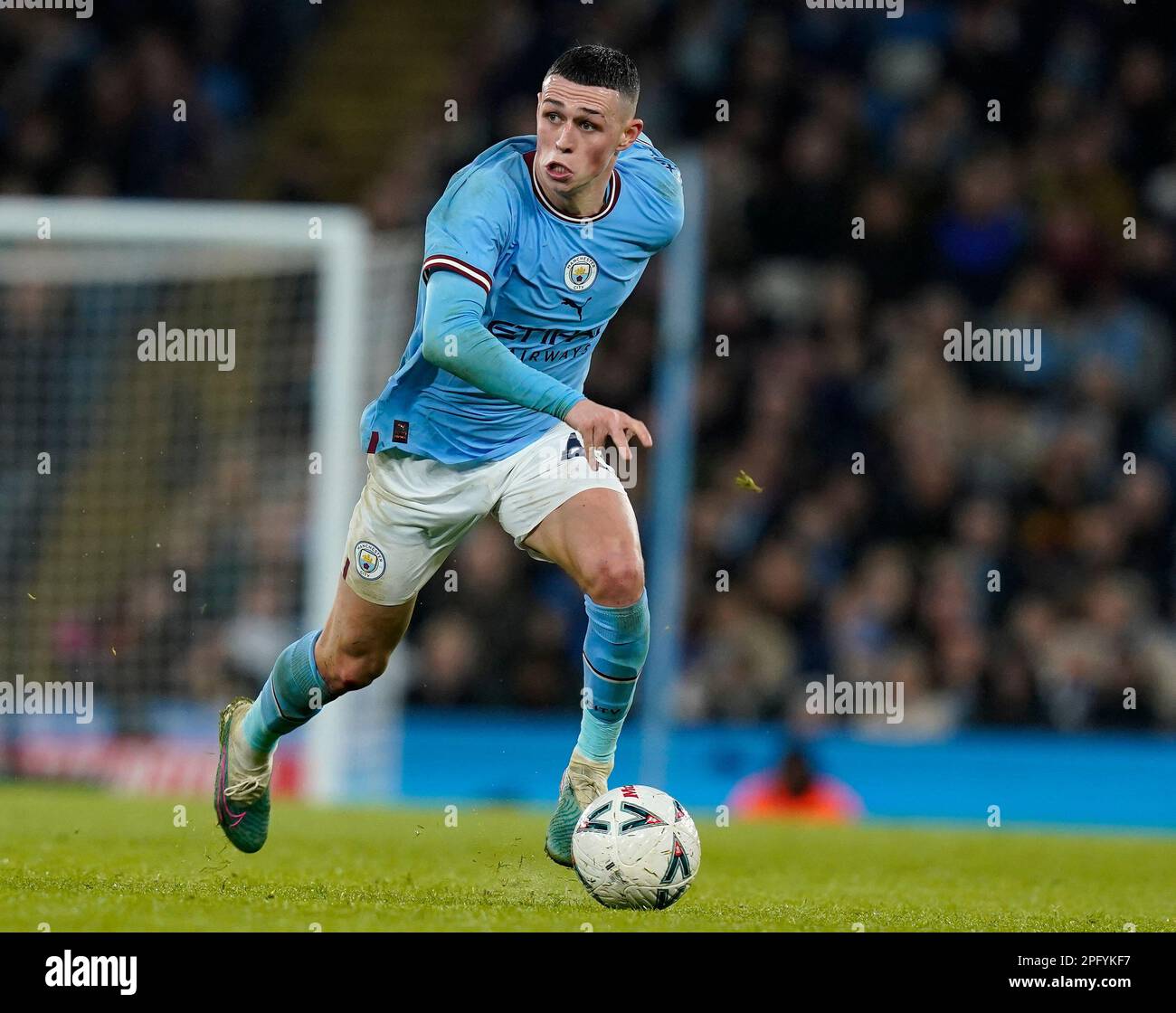 Phil foden with the fa cup hi-res stock photography and images - Alamy