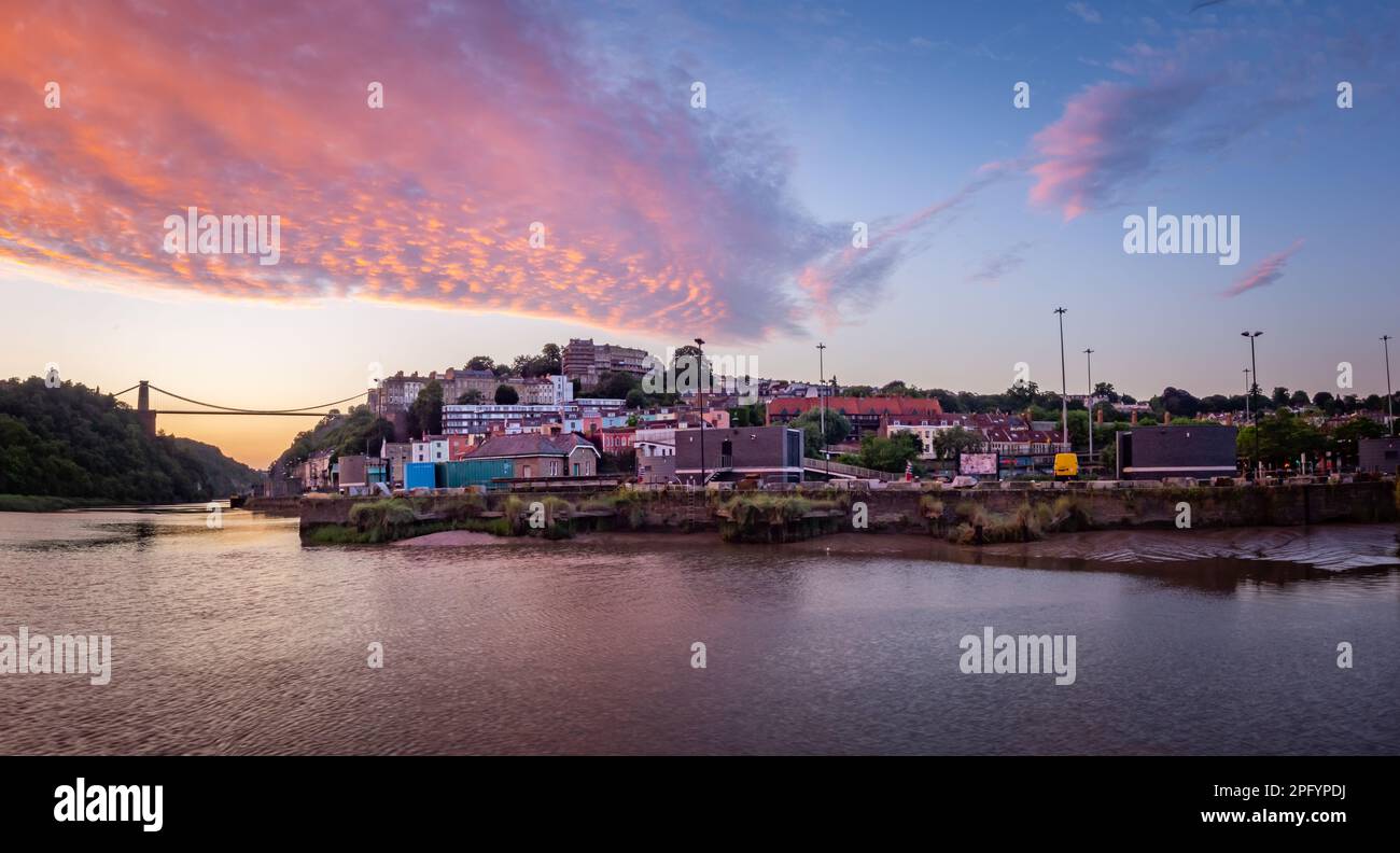 Historic bridge in bristol hi-res stock photography and images - Alamy