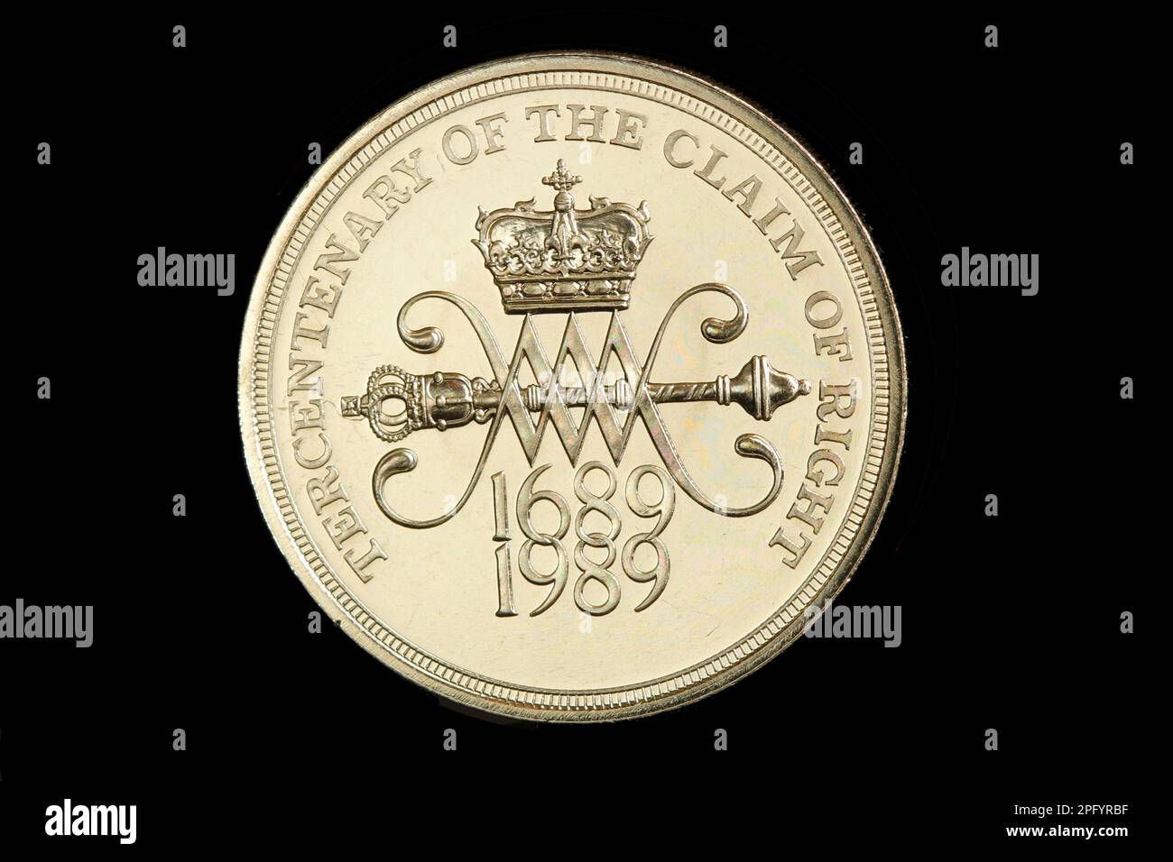 Reverse side of a 1989 £2 coin to commemorate 300th anniversary of the ...