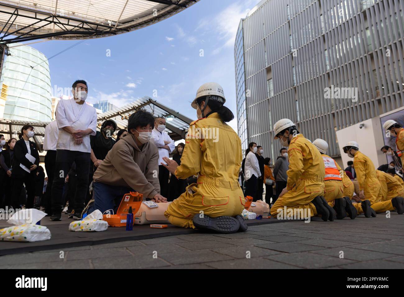 Aid under supervision hi-res stock photography and images - Alamy