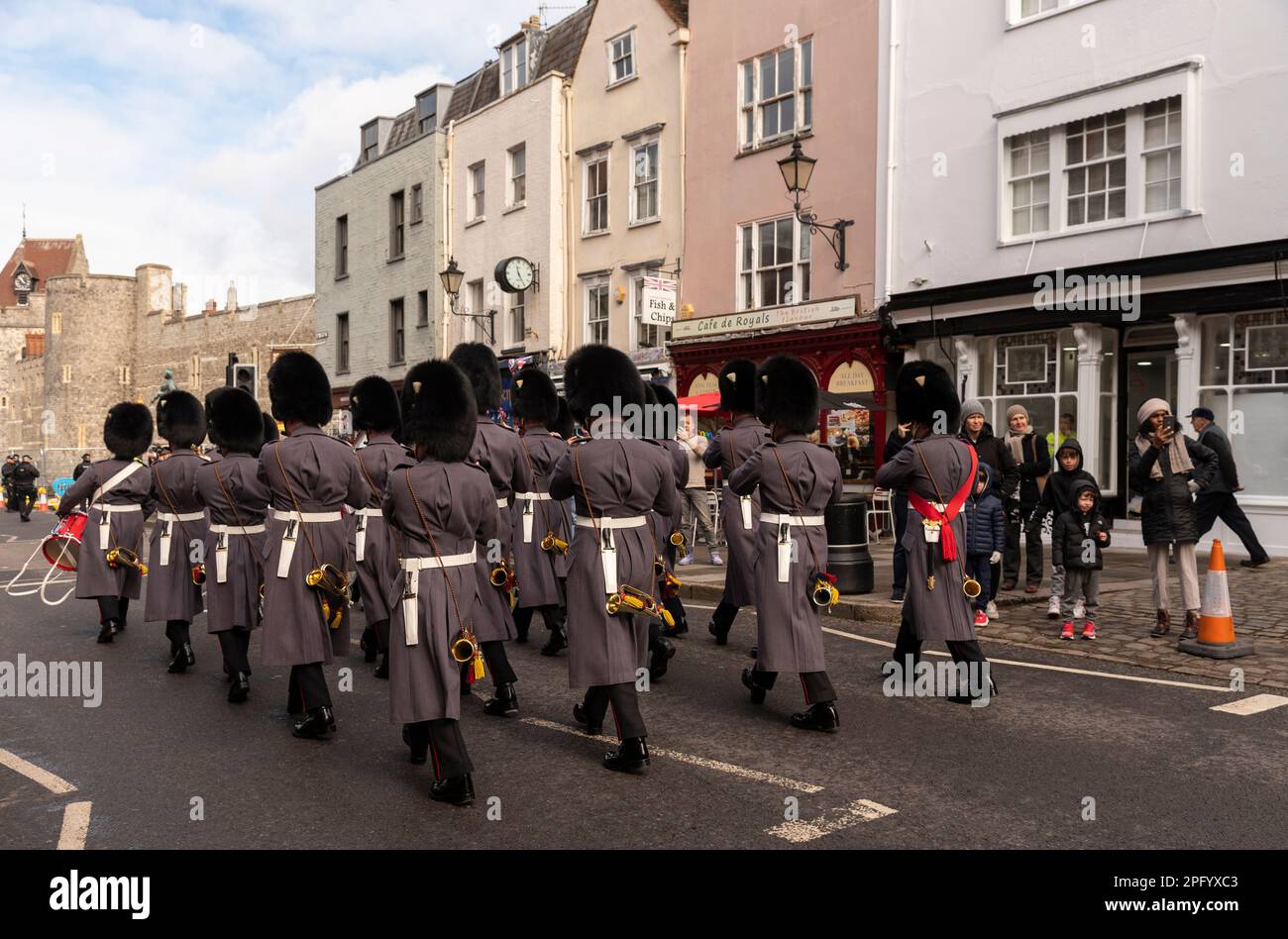 Windsor, Berkshire, England, UK. 2023. Servicemen of the 1st Battalion ...
