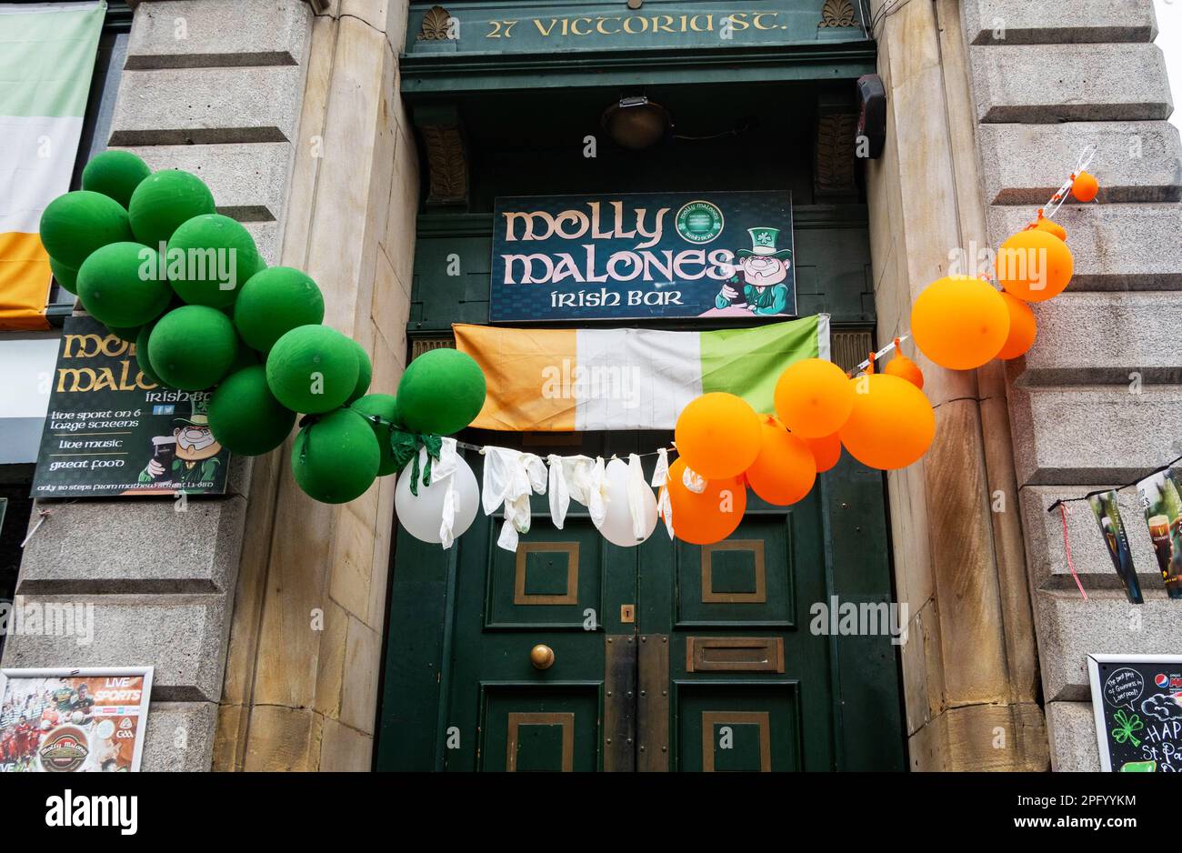 Malones irish bar hi-res stock photography and images - Alamy