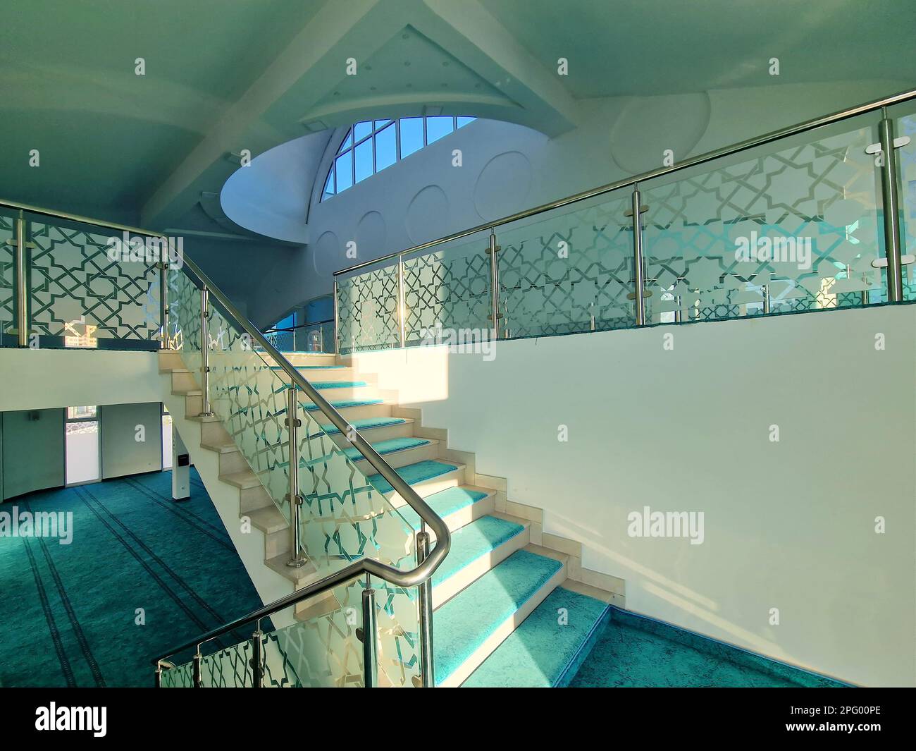 Vogosca modernand new mosque in Sarajevo, Bosnia and Herzegovina ...