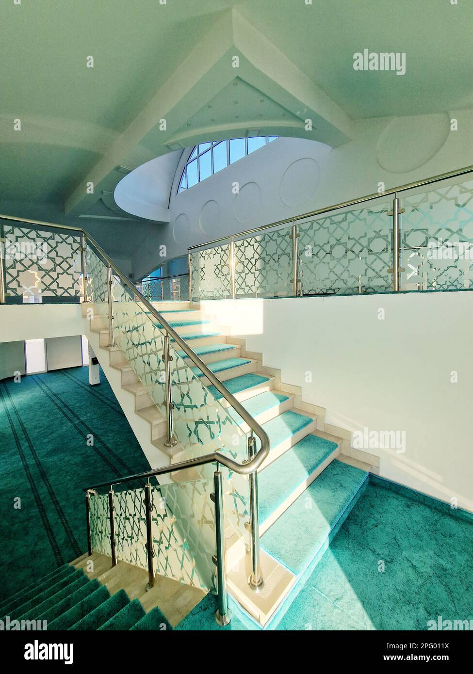 Vogosca modernand new mosque in Sarajevo, Bosnia and Herzegovina ...