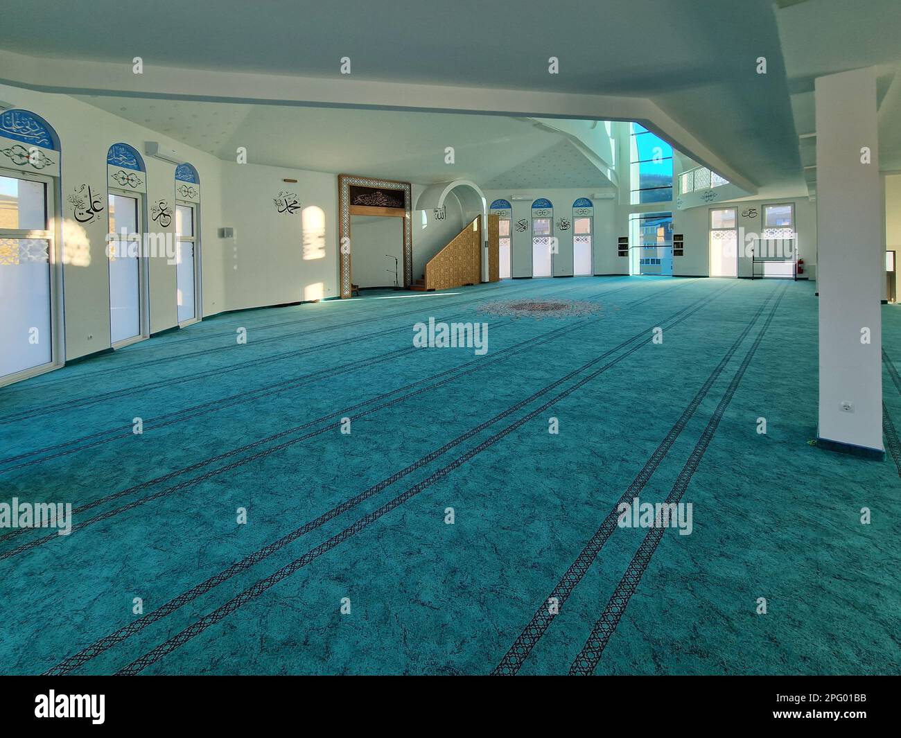 Vogosca modernand new mosque in Sarajevo, Bosnia and Herzegovina ...