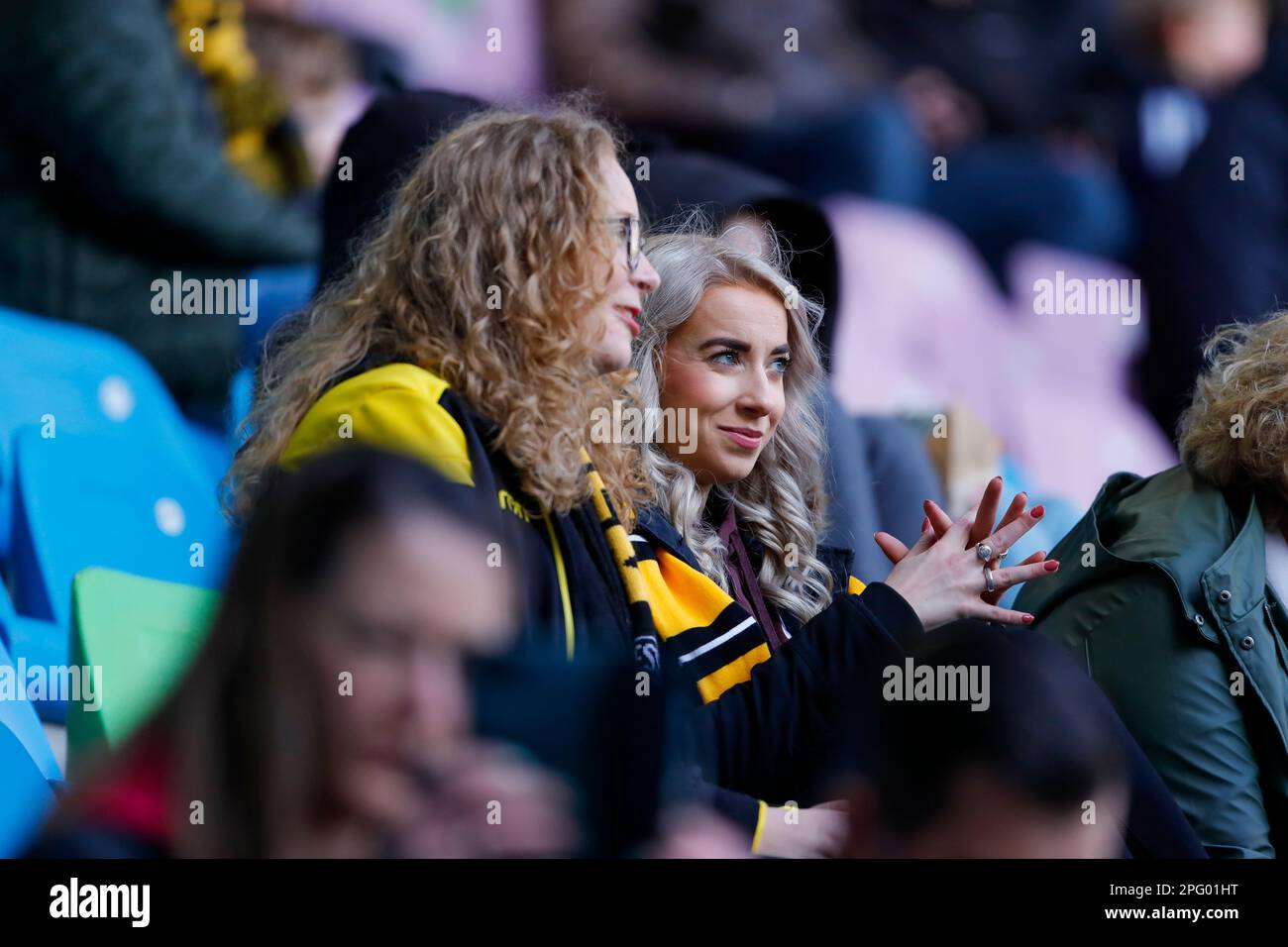 19-03-2023: Sport: Vitesse v PSV ARNHEM, NETHERLANDS - MARCH 19: fans ...