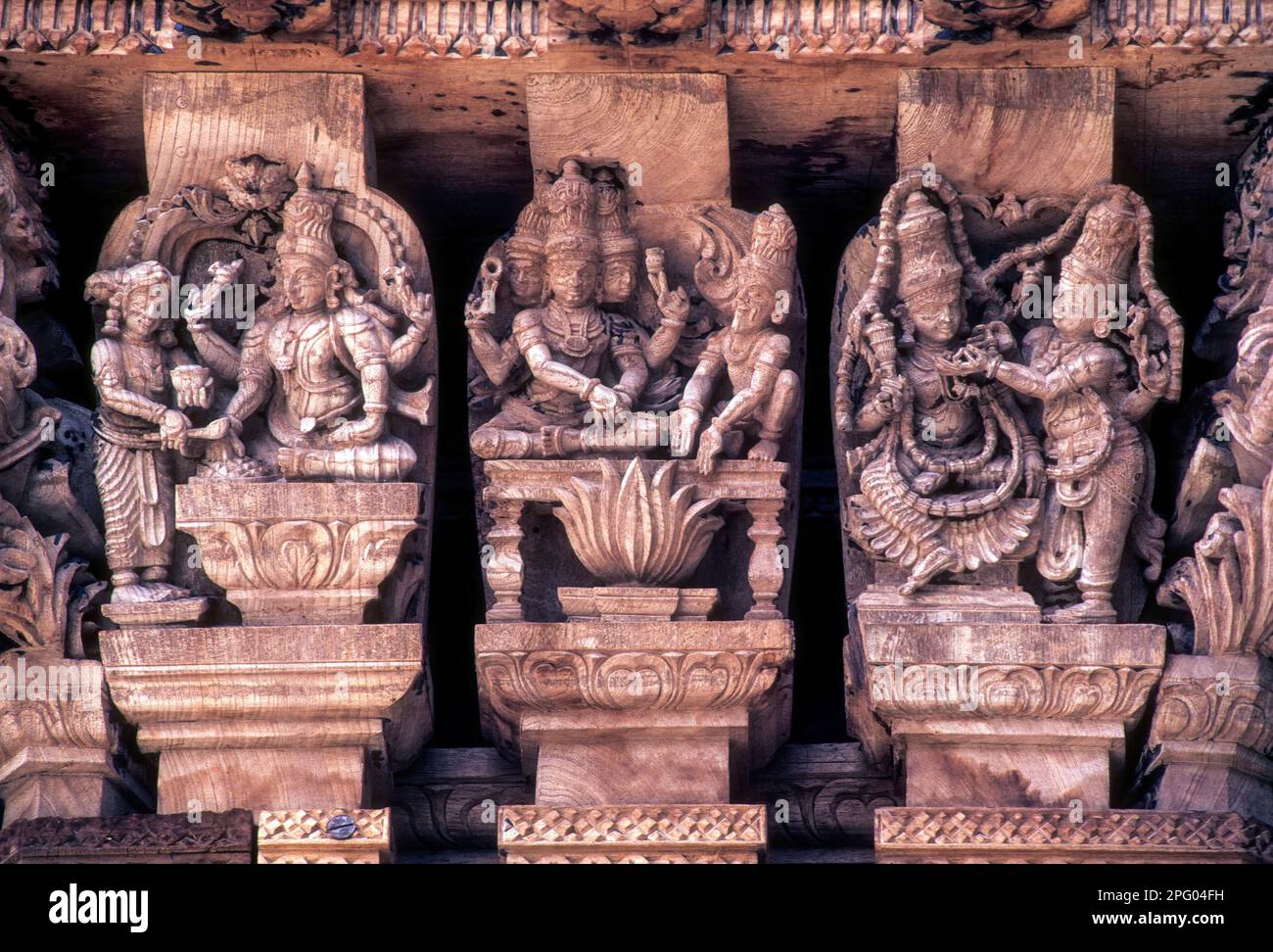 Lord Siva as a bridegroom on wedding, Lord Brahma performing wedding ...