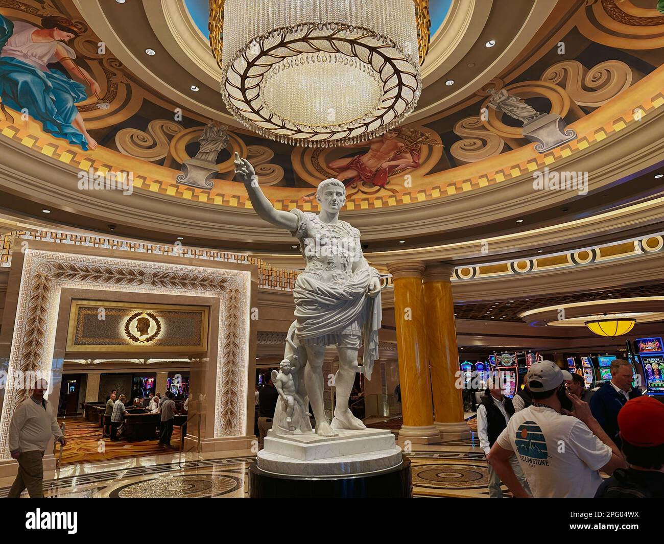 Fountain of the gods caesar palace hi-res stock photography and images ...