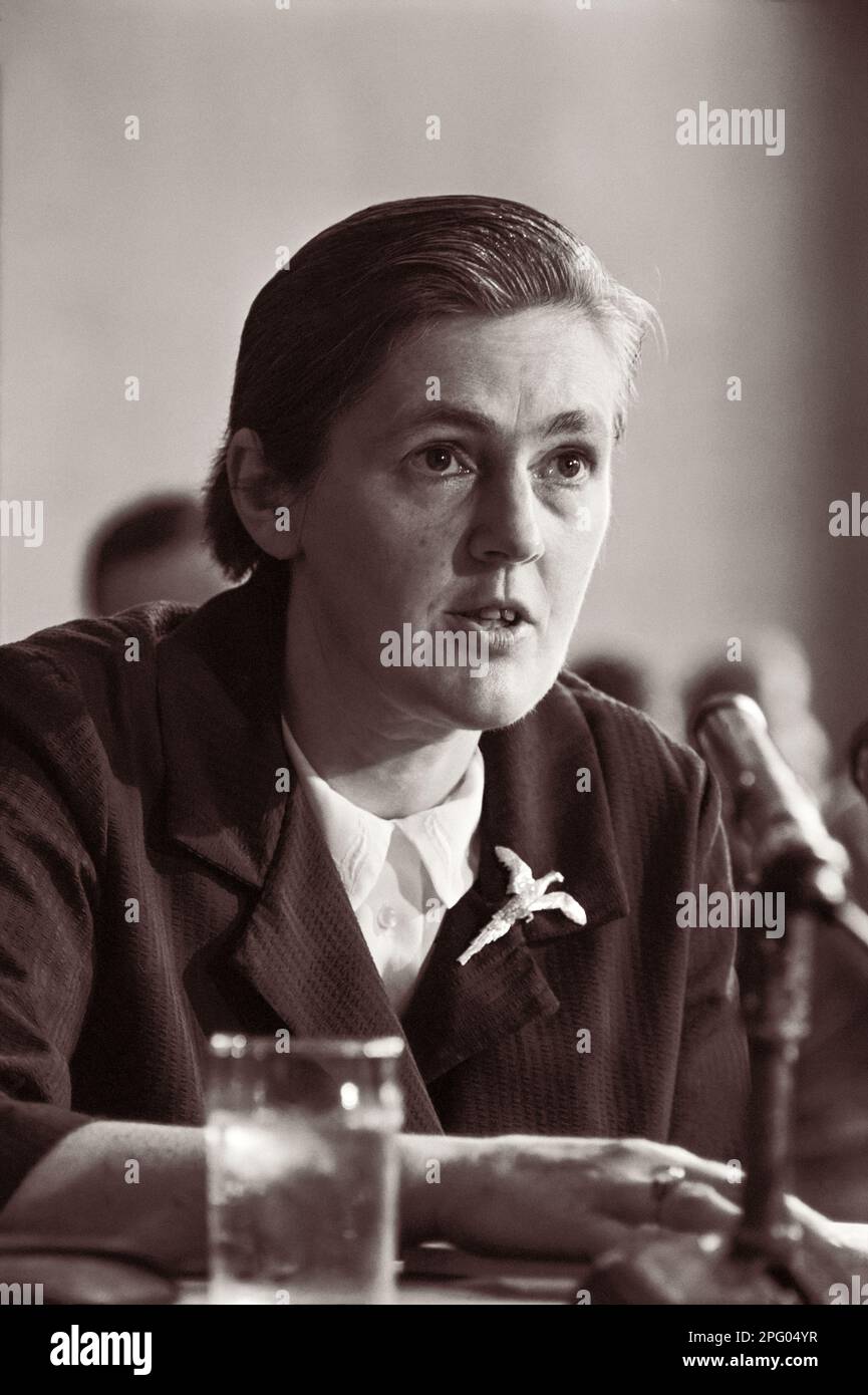 Dr frances oldham kelsey hi-res stock photography and images - Alamy