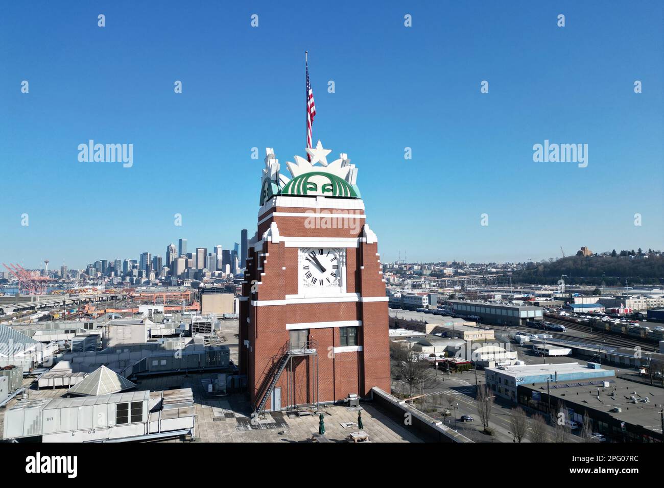 The starbucks corporate office headquarters hq hi-res stock photography ...