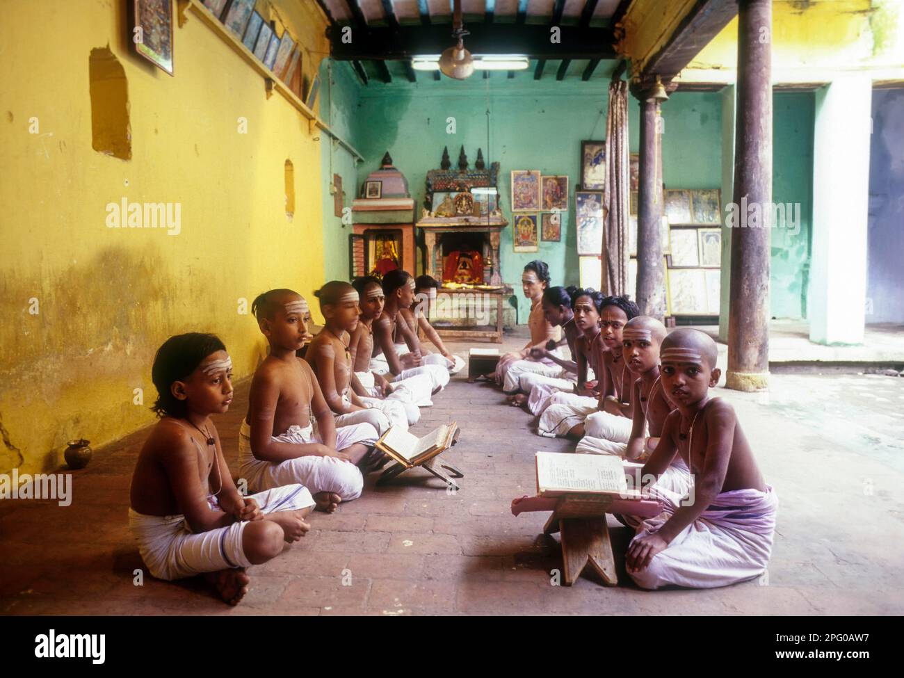 Reciting Vedas, Hindu scripture, Vedic school in Kumbakonam, Tamil Nadu ...