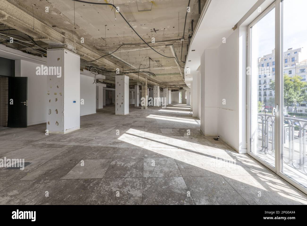 Carry tools hi-res stock photography and images - Alamy