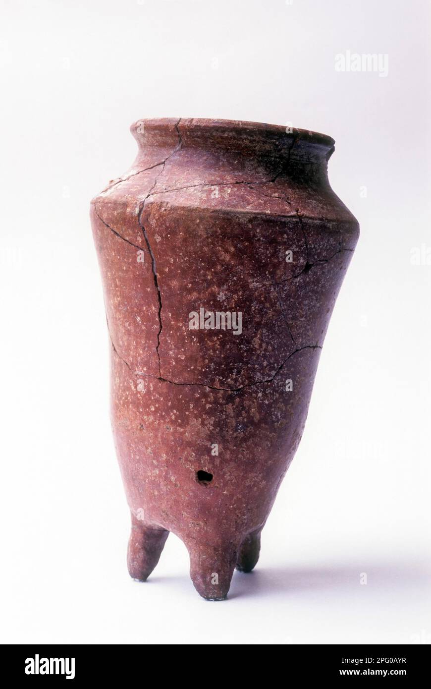 Megalithic terracotta urn pot, Sangam age, Amaravathy dam, Tamil Nadu ...